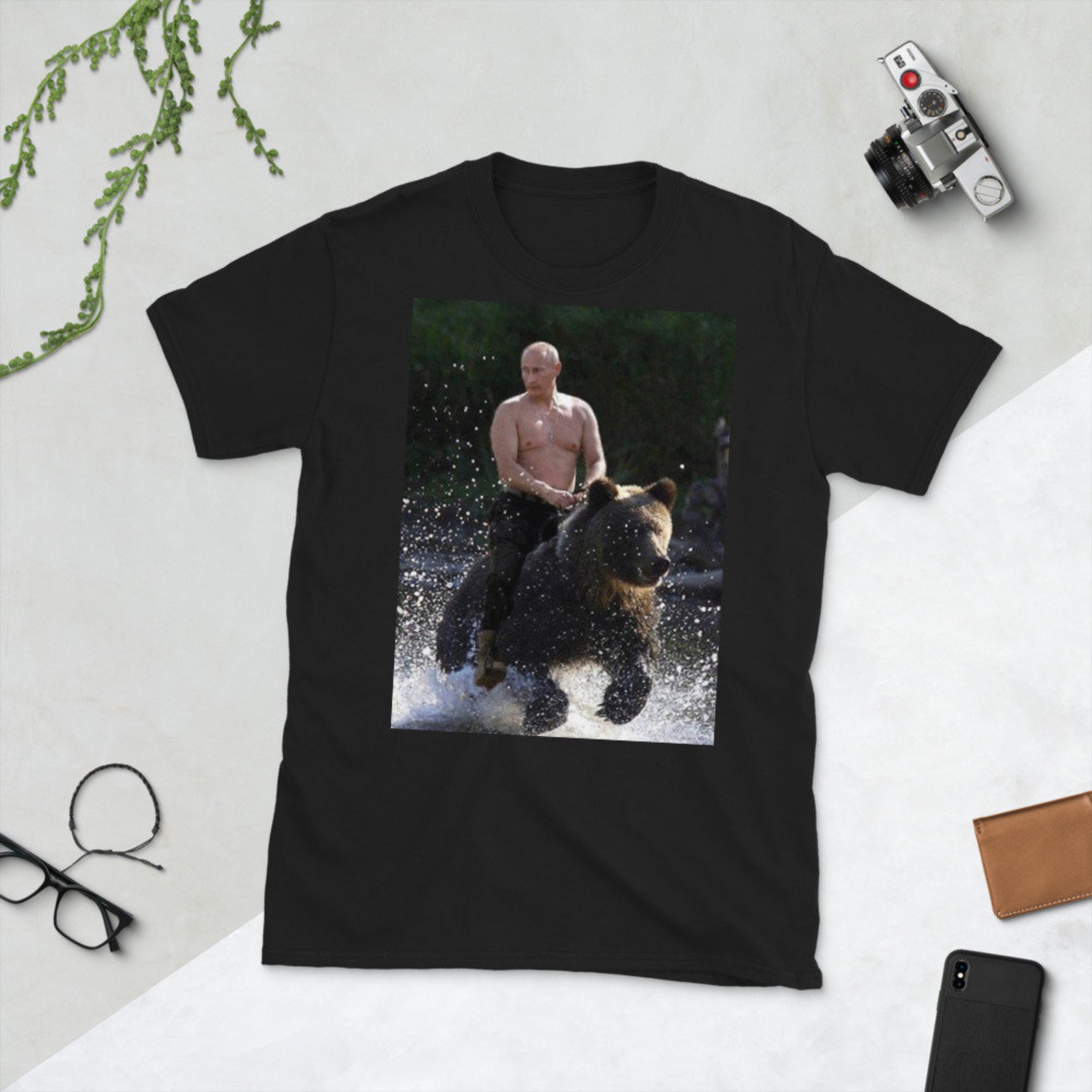 Chemise Poutine Vladimir Poutine chevauchant un ours - Etsy France