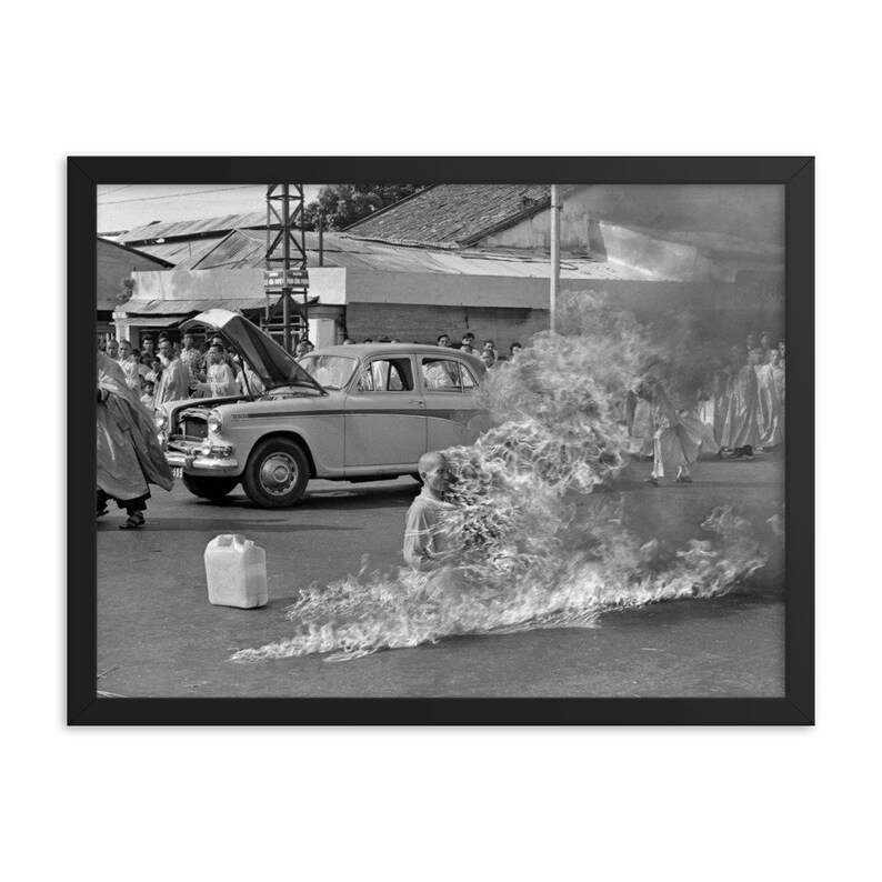 The Burning Monk (thích Quảng Đức) Framed Print - Etsy