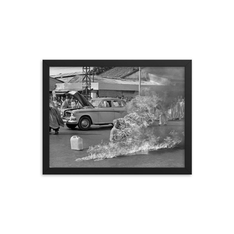 The Burning Monk (thích Quảng Đức) Framed Print - Etsy