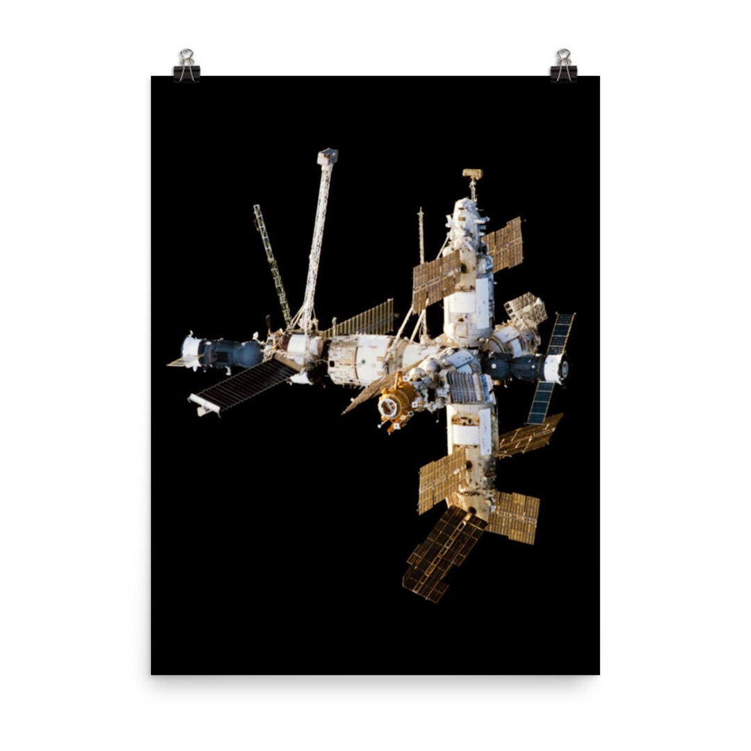 Mir Space Station Poster Print - Etsy