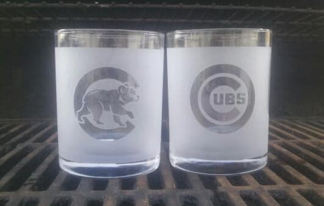 Personalized Chicago Cubs Glasses Gift Cubs Whiskey Set Unique Chicago ...