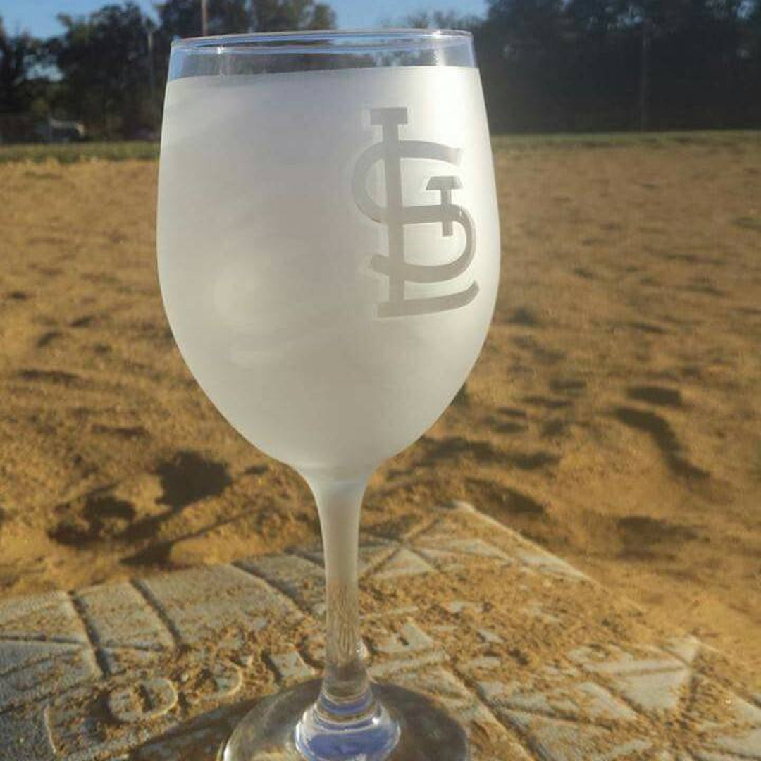Custom St. Louis Cardinals Wine Glass Gift | St. Louis Cardinals Wine ...