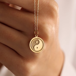 14k Solid Gold Yin Yang Necklace , Dainty Yin Yang , Pesronalized Yin ...