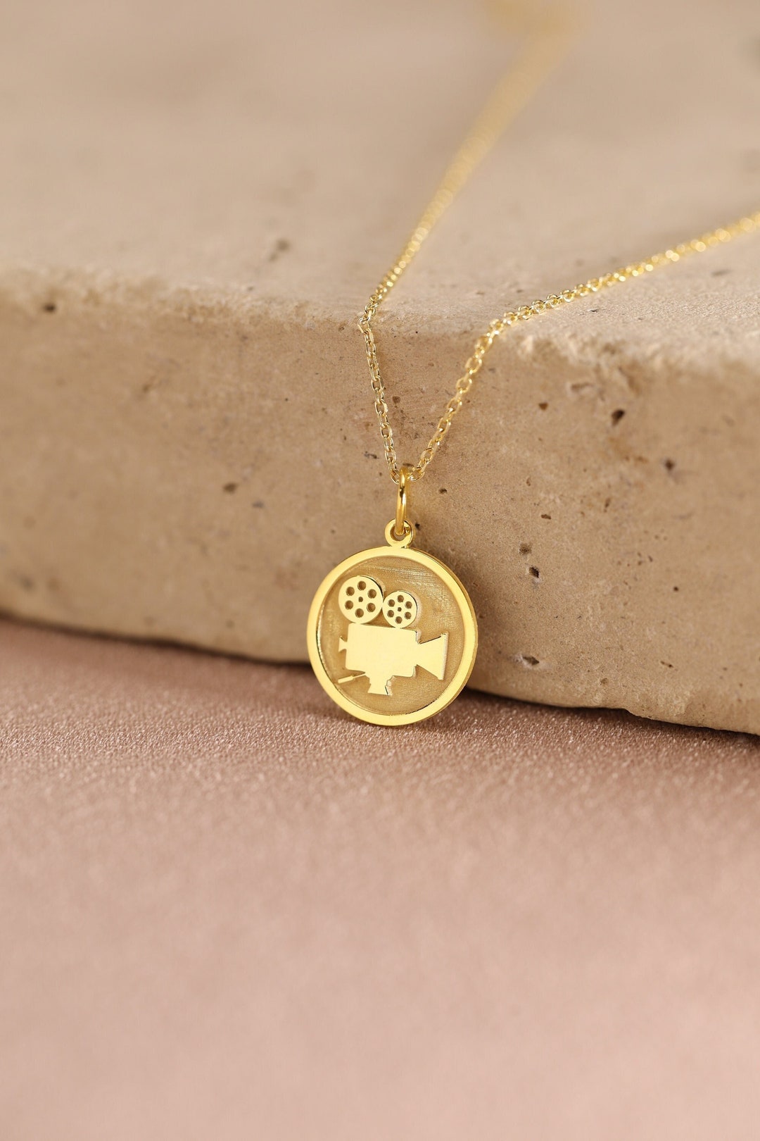 14k Solid Gold Camera Necklace , Vintage Camera Pendant , Minimal Gold ...