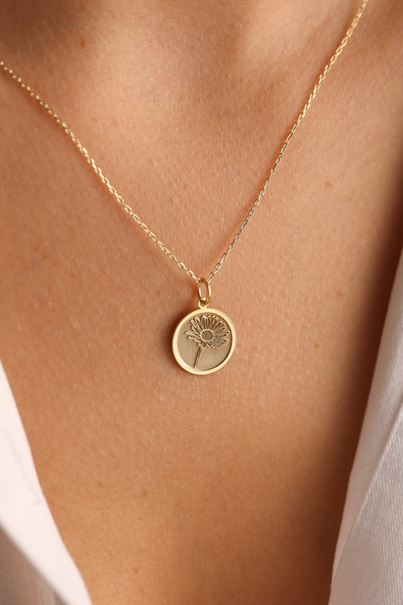 14k Solid Gold Daisy Flower Necklace , Personalized Gold Daisy Pendant ...