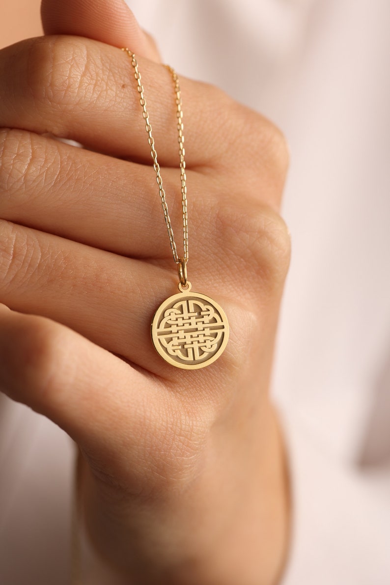 14k Solid Gold Dara Knot Necklace , Pesronalized Dara Knot Pendant ...