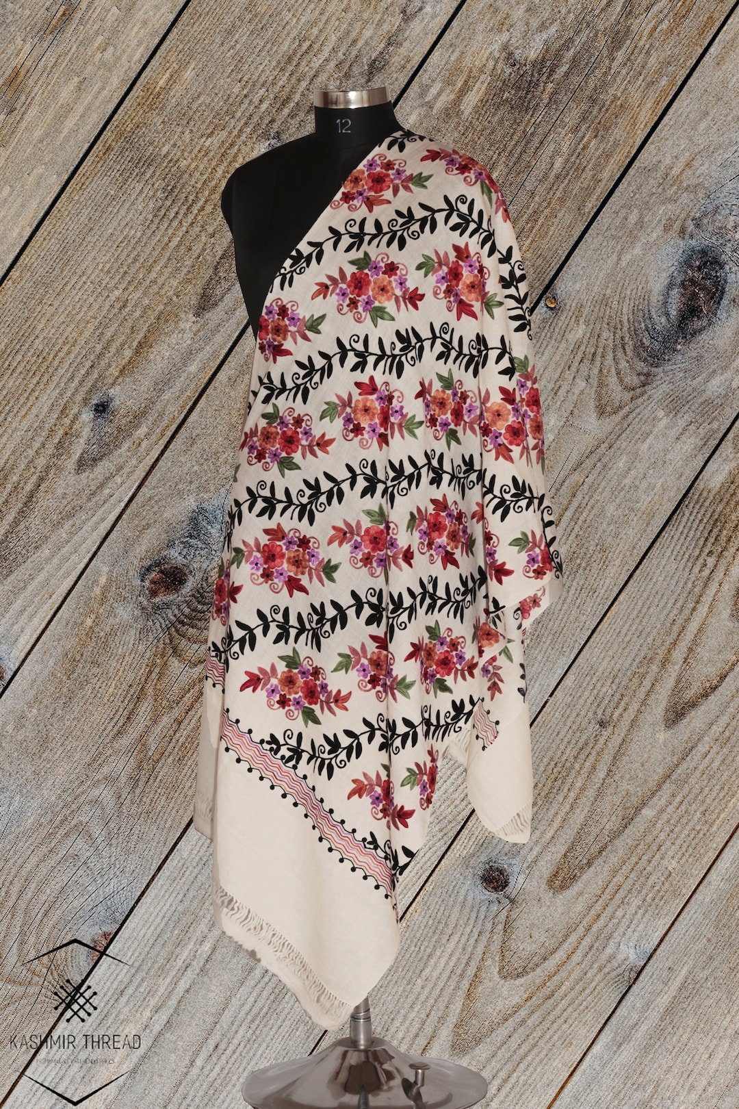 Kashmir Embroidered Woolen Scarf , White Kashmiri Woolen Wrap ...