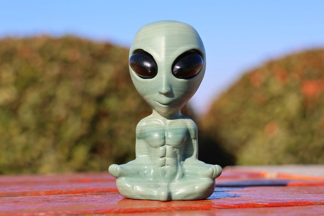 3.7'' Natural Hand Carved Lushan Jade Extra-terrestrial ，alien Skull ...
