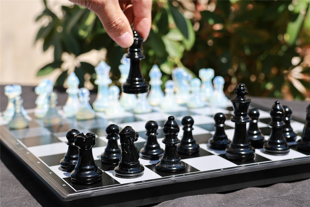 Natural Crystal Hand Carving Chess Set Obsidian Chess Opalite ...