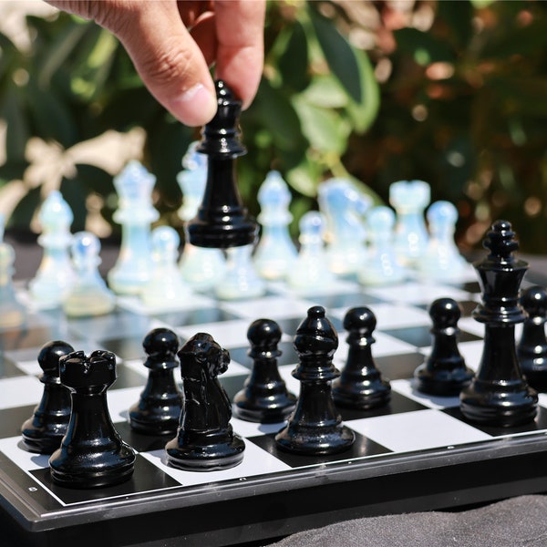 Obsidian Chess Set - Etsy