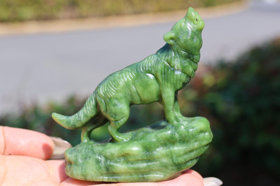 3.4'' Natural Hand Carved Green Jade Wolf，crystal Wolf，wolf Carved，wolf ...