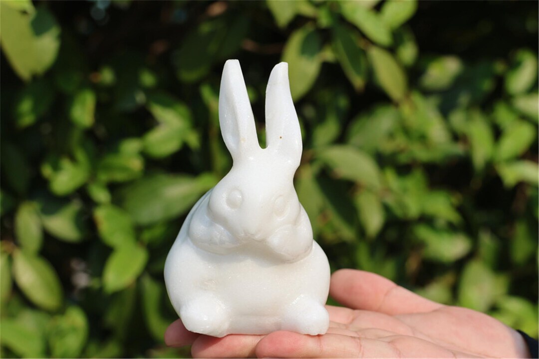 0.4kg Natural White Jade Rabbit Carved，quartz Crystal Rabbit，crystal ...