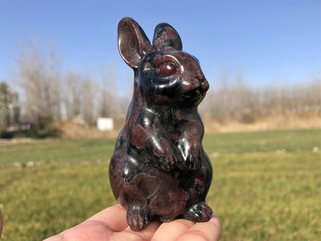 4'' Natural Hand Carved Garnet Rabbit Quartz Crystalcrystal ...