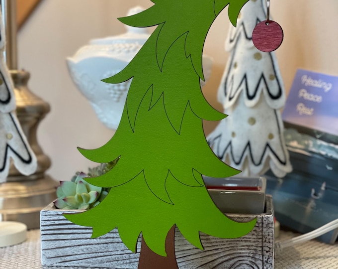 Grinch Christmas Tree / Grinch / Whoville / Suess / Who / Cindy Lou ...