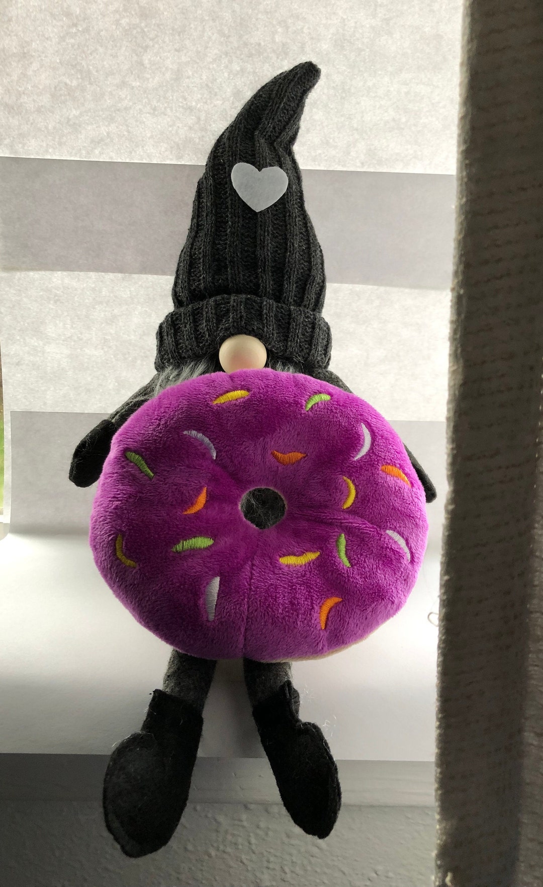 Gnome Donut Lovers Guy Gnome Cute Gnome Man - Etsy