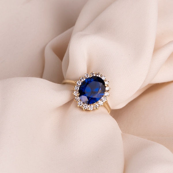 Gold Sapphire Ring - Etsy