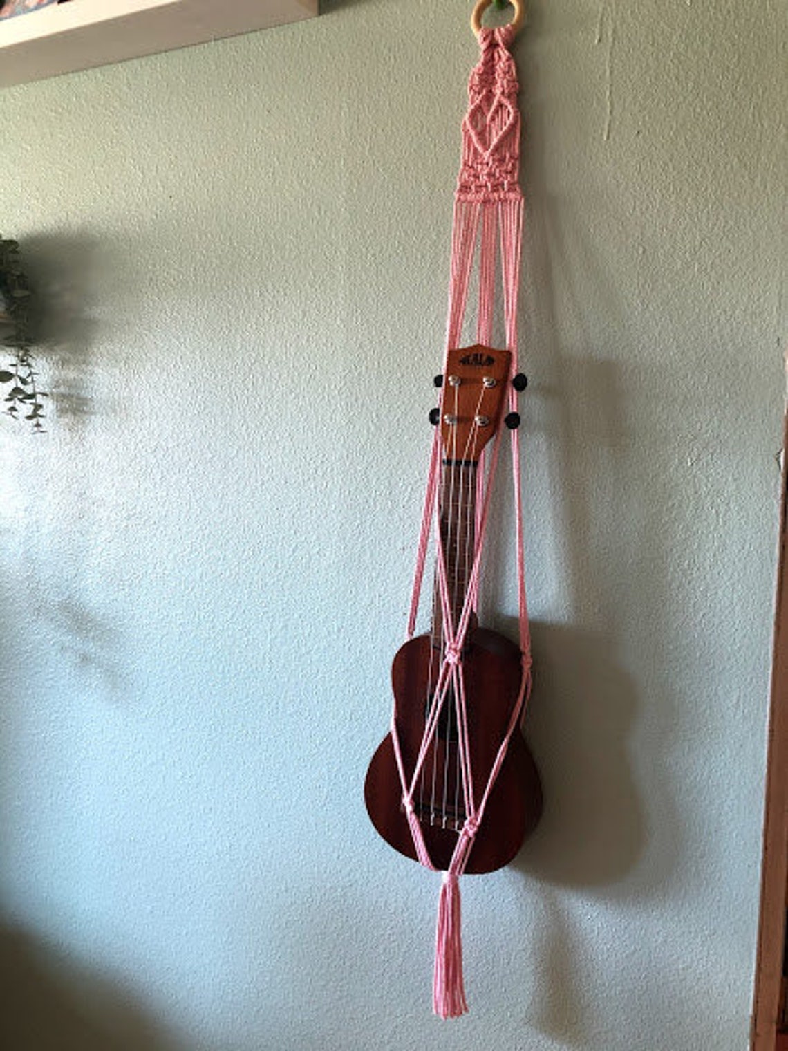 Pink Heart Macrame Ukulele Hanger, Ukulele Display, Uke Holder, Vegan ...