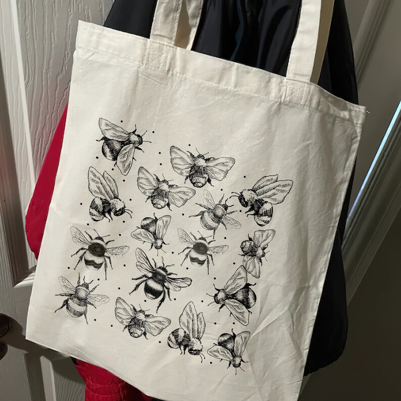 Bee Tote Bag Bee Bag Bee Tote Hand Drawn Bee Design by - Etsy