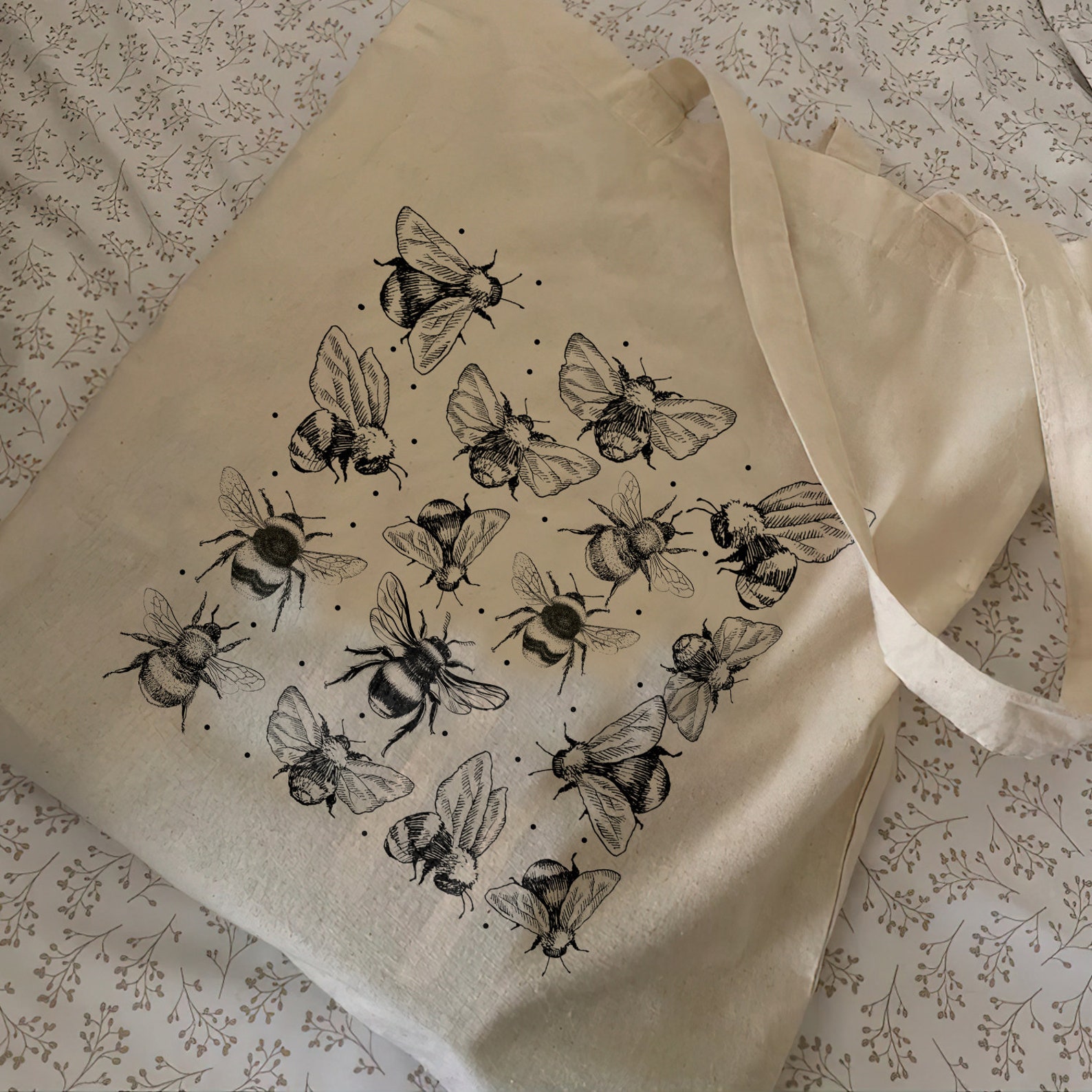 Bee Tote Bag Bee Bag Bee Tote Hand Drawn Bee Design by - Etsy