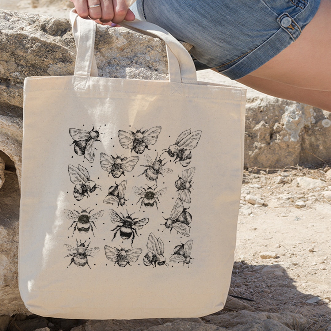 Bee Tote Bag, Bee Bag, Bee Tote , Hand Drawn Bee Design by Miumaxgift ...