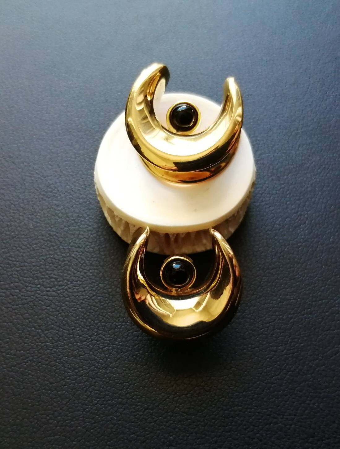Brass Half Moon Ear Plugs With Onyx Stone (22mm - 7/8'ga) - Etsy