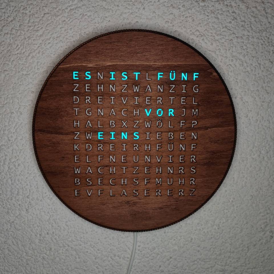 Wort-Uhr "smart" mehr farbige LEDs mit WiFi / Wordclock (Teak) - Etsy.de