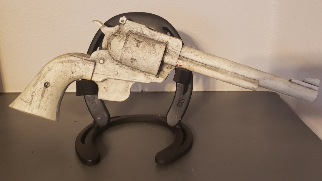 Horseshoe Revolver / Pistol Display - Etsy