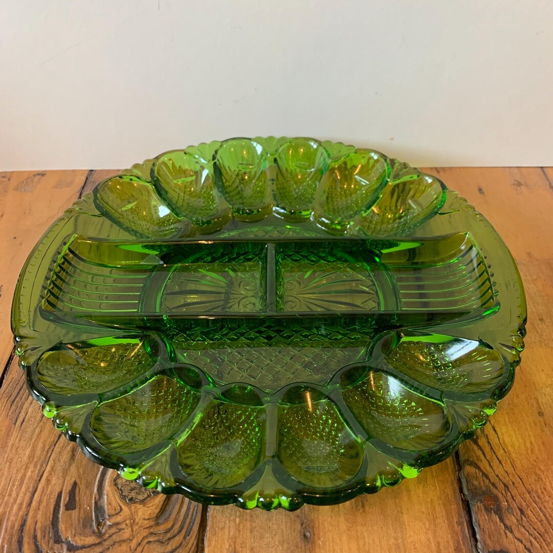 Vintage LE Smith Glass Deviled Egg Dish Plate Relish Green USA 11 ...