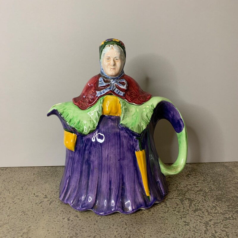 Old Lady Teapot - Etsy