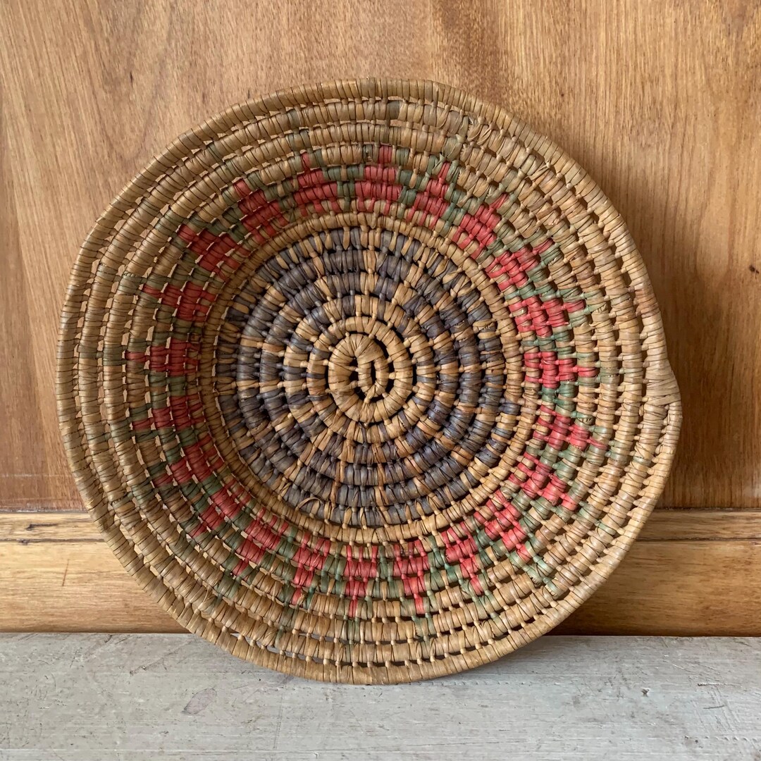 Vintage Native Hand Woven Basket Coiled Grass Round Bowl Cottage ...