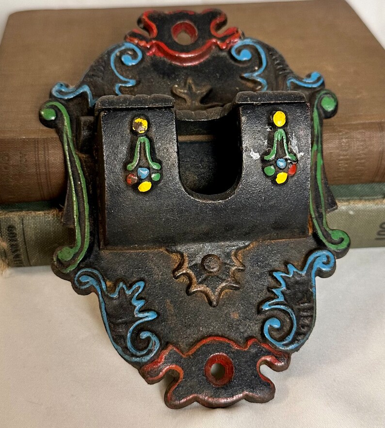 Vintage Wilton Black Cast Iron Lidden Match Holder Matchstick Holder ...