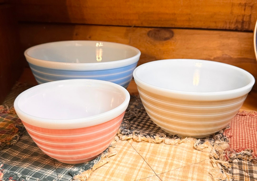 Vintage Pyrex Rainbow Stripes Mixing Bowl Set PRISTINE, NEVER USED ...