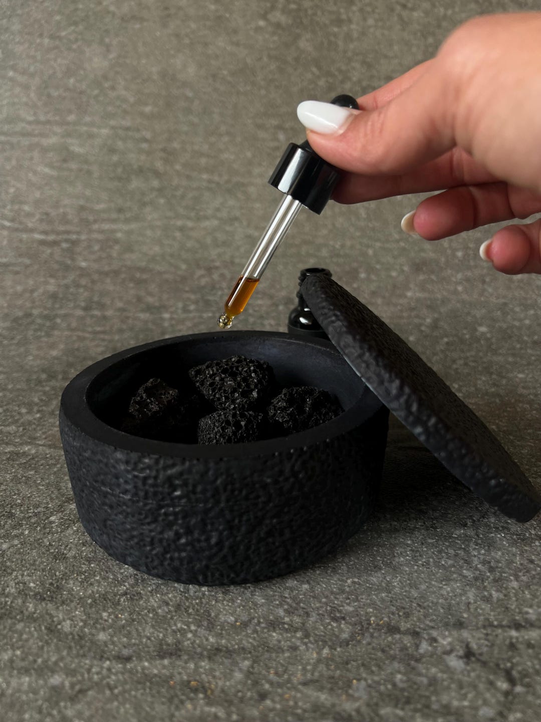 Lava Stone Essential Oil Diffuser, Black Lava Rock Container ...