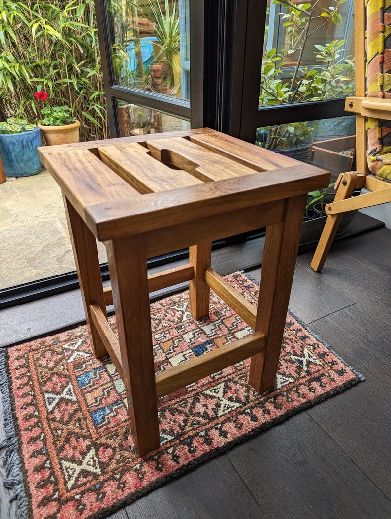 Wooden Stool DIY Woodworking Plans Traditional Style Easy Build Basic ...