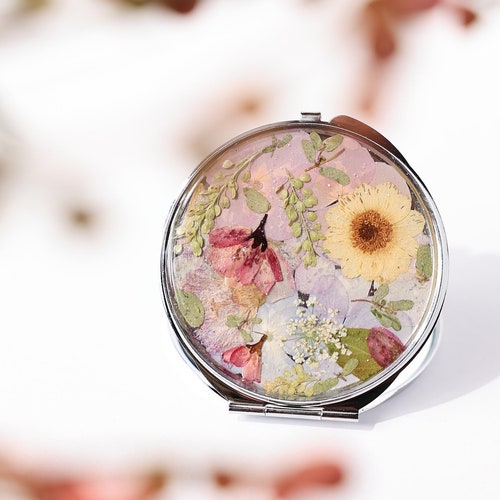 Handmade Pressed Flower Compact Mirror Bridesmaid Gift Real - Etsy