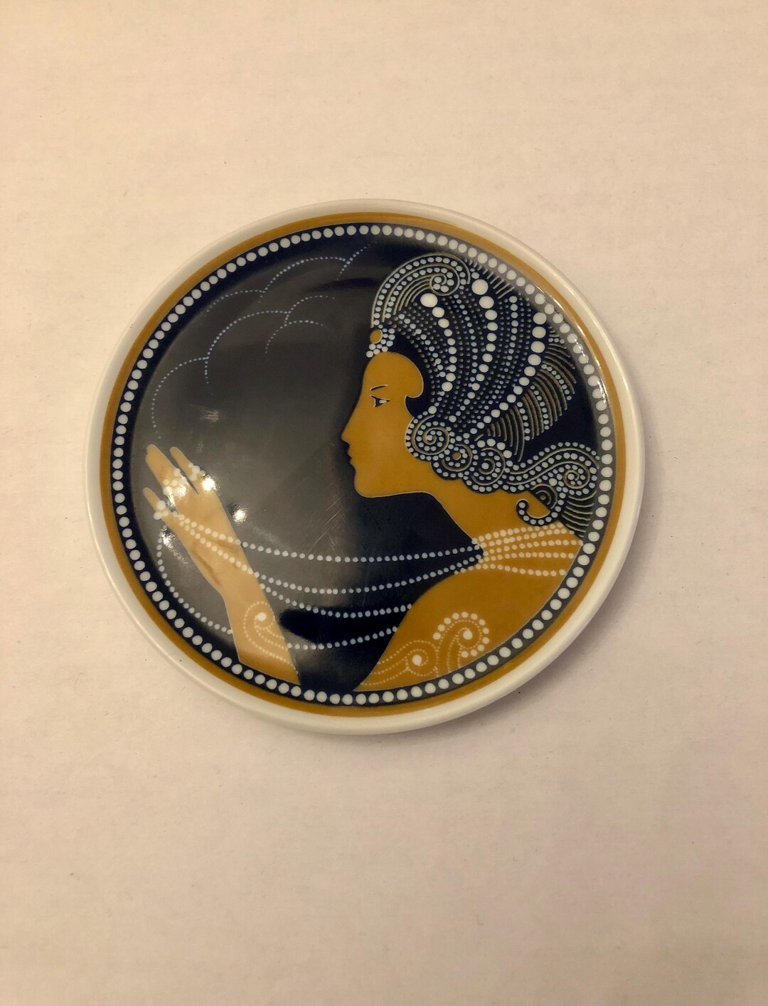 Porcelain Cleopatra Coaster From the Sheraton Hotel Dubai Elegant ...