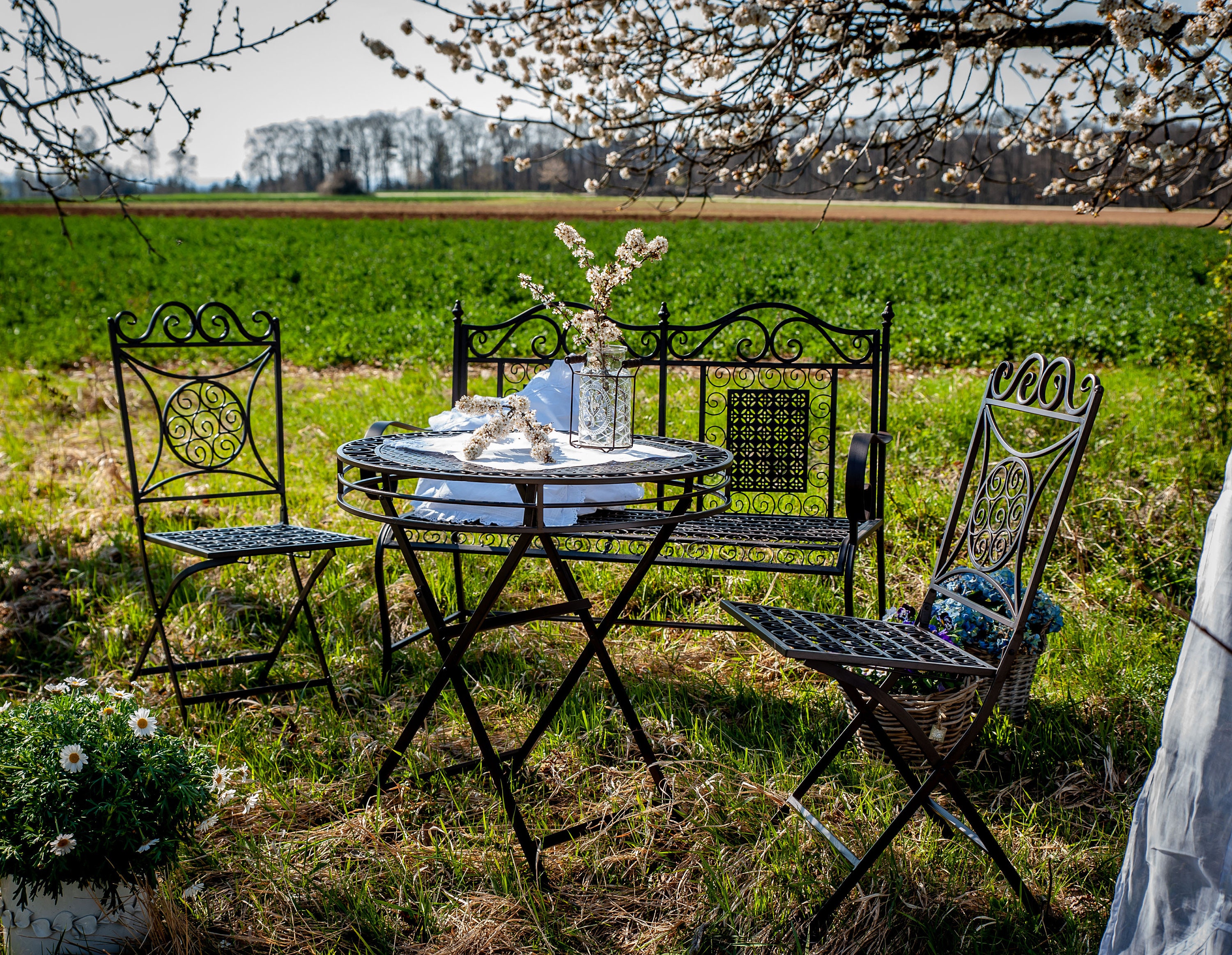 Etsy garden furniture store