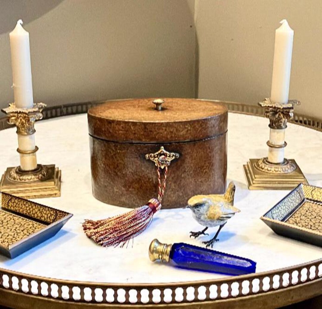 Lady Catherine What an Elegant and Rare George Lll Thuya Wood Oval Tea ...