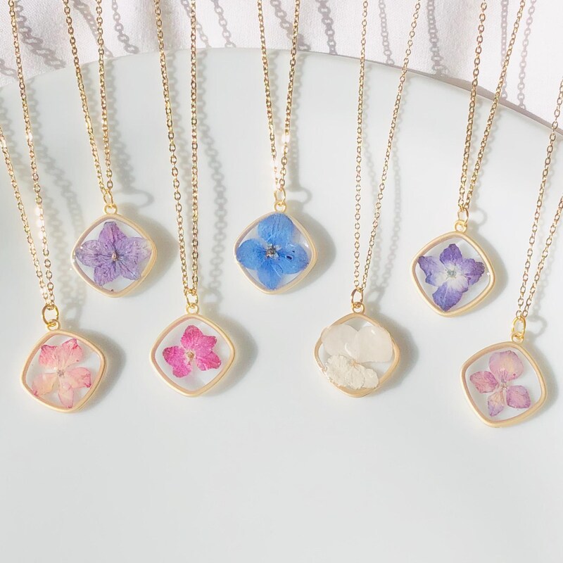 Hydrangea Necklace - Etsy