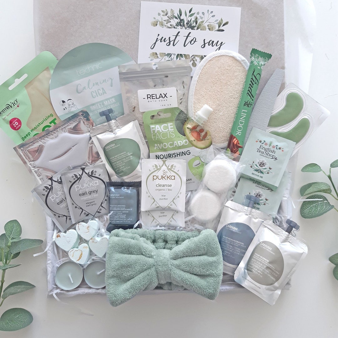 SPA IN A BOX, Pamper Hamper Gift Box for Her, Self Care Gift Set ...