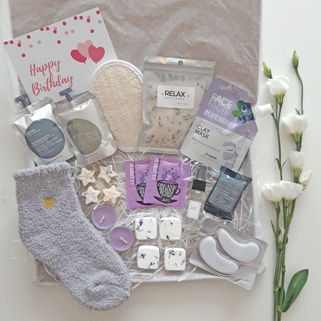 COSY NIGHT IN Pamper Gift Set for Her, Birthday Pamper Hamper, Spa Gift ...