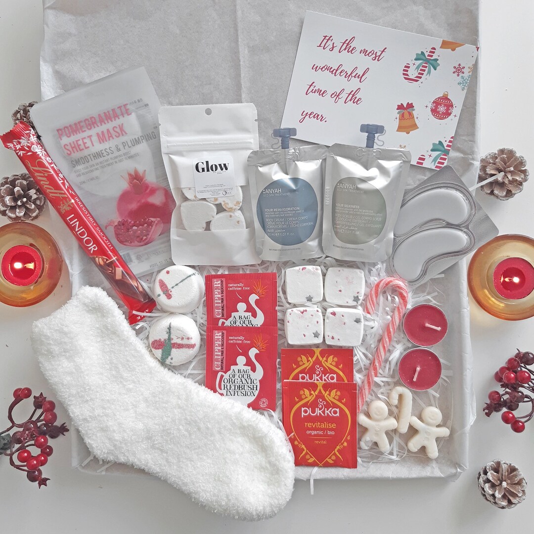 COSY CHRISTMAS Self Care Box, Pamper Gift Set for Her, Merry Christmas ...