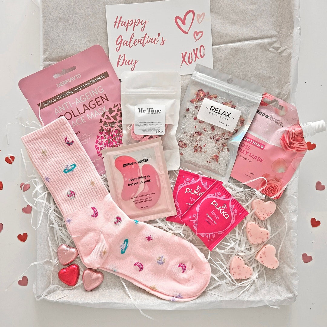 BFF BIRTHDAY Pamper Gift Box, Bestie Pamper Hamper, Spa Gift Box for ...