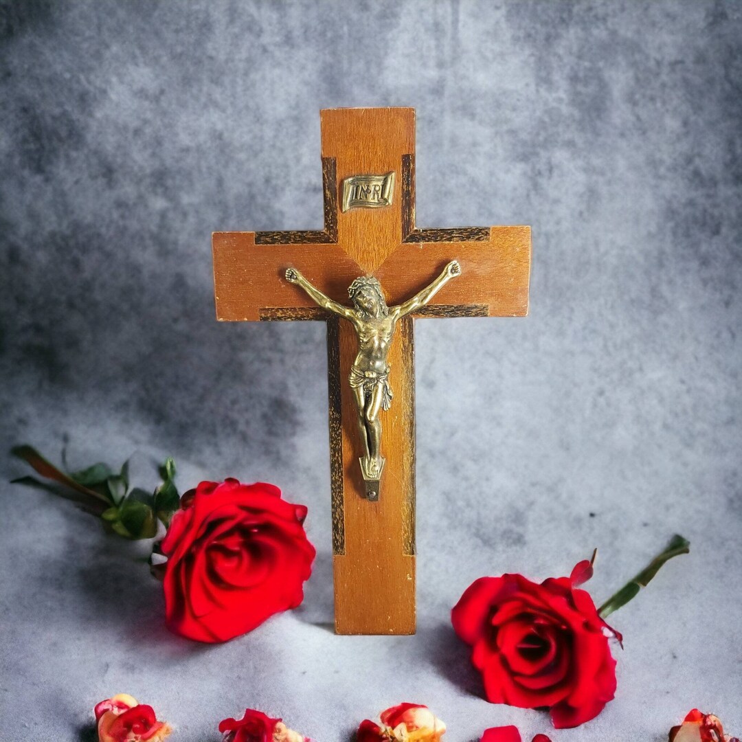 Vintage French Normandy 1940s Crucifix With Gold Toned Christ on a ...