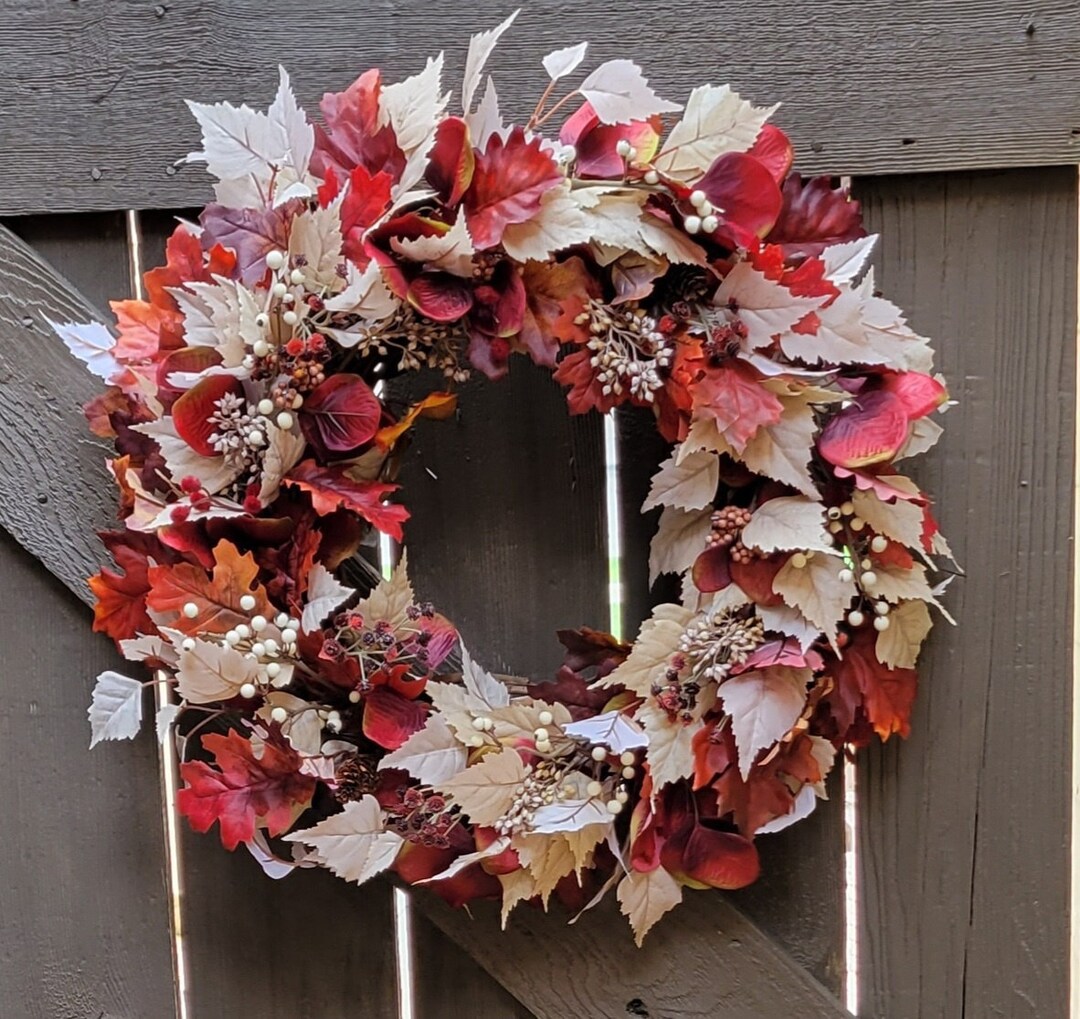 Red and Cream Fall Wreath Red Oak, Eucalyptus Berry and Cream Aspen ...