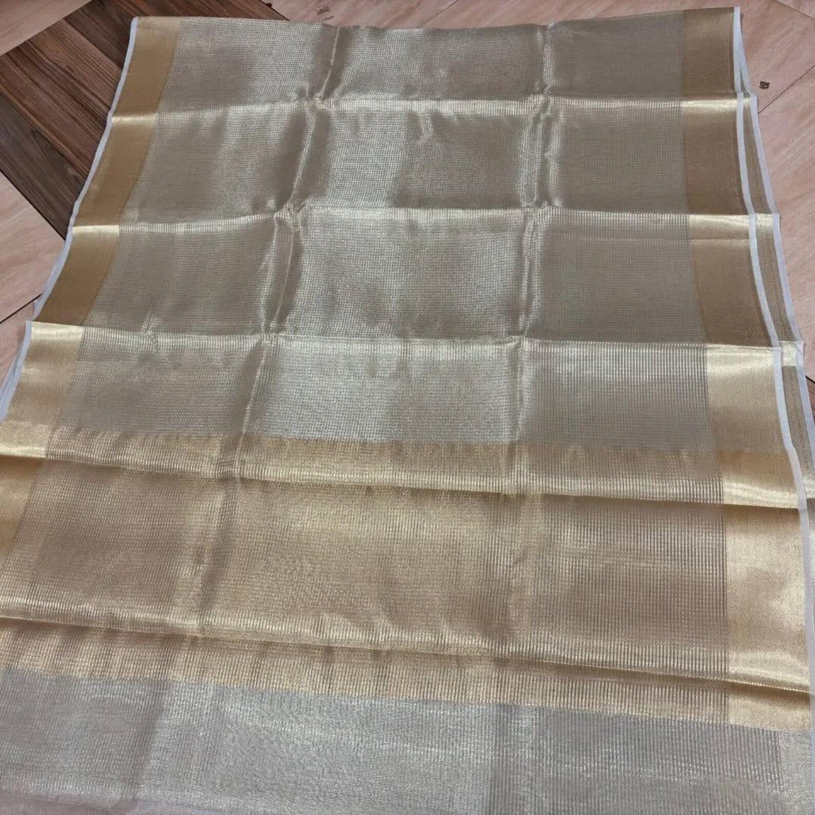 Nayanthara Inspired Banarasi Tissue Silk Saree | Golden Border Soft ...