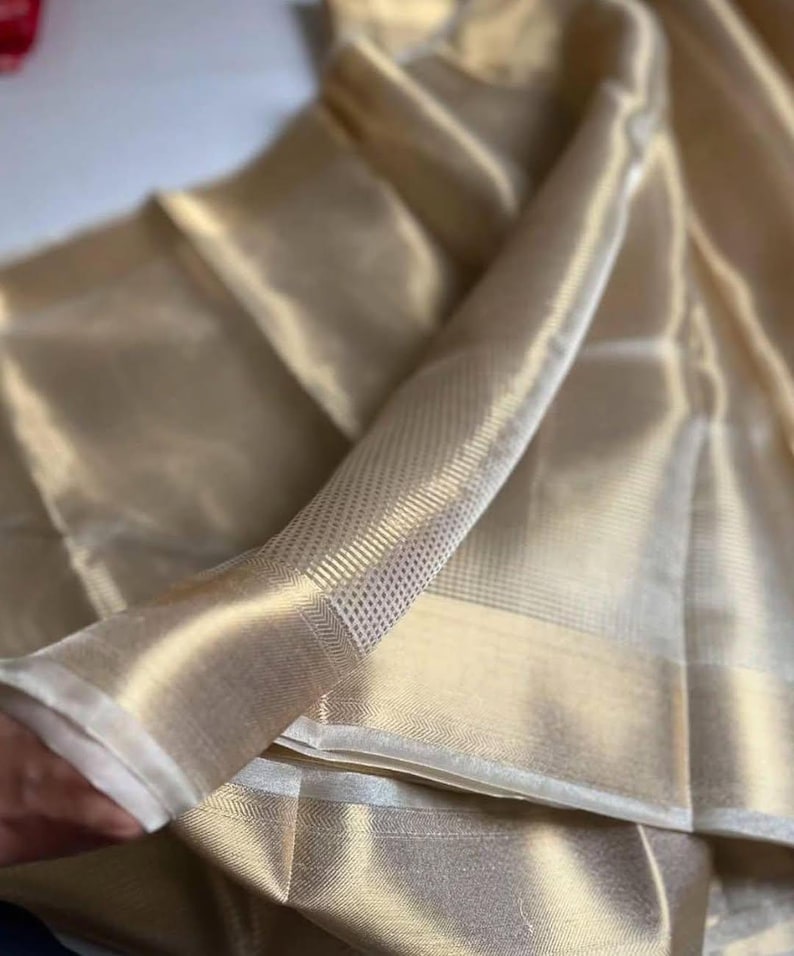 Nayanthara Inspired Banarasi Tissue Silk Saree With Golden Border ...