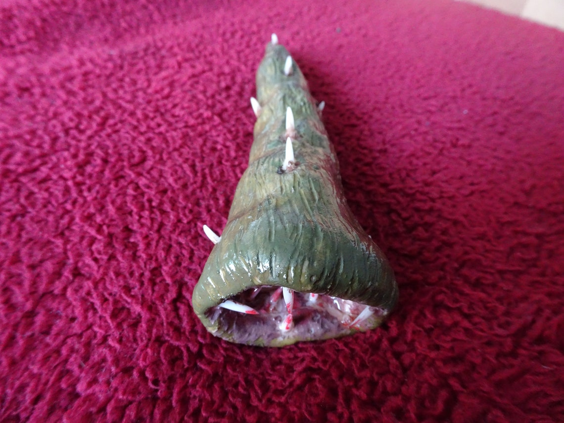 Tremors / Dune movie sci-fi inspired sand worm prop sculpture | Etsy