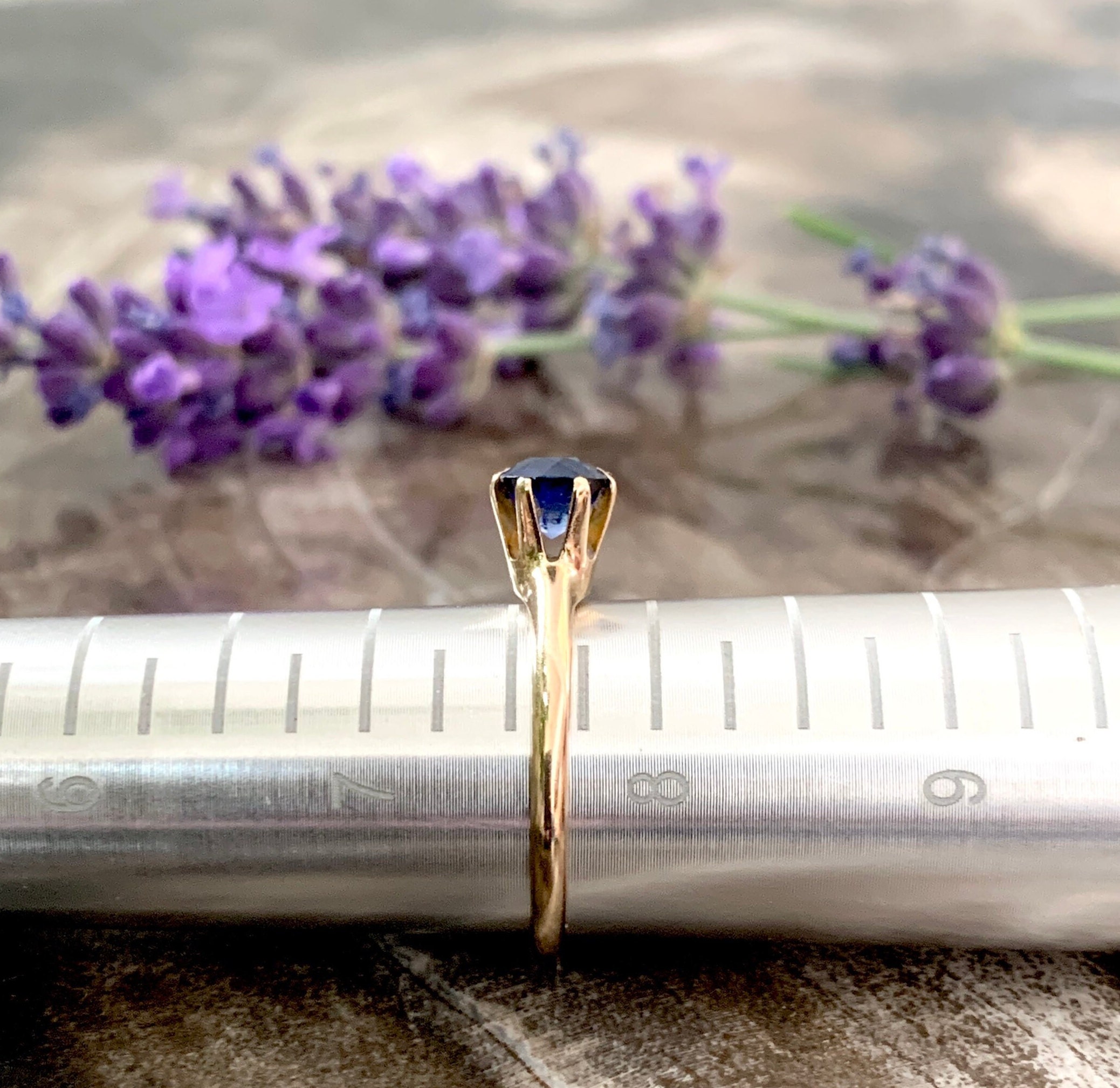 Late Victorian Solitaire Claw Prong Blue Sapphire 10K Gold Ring Size 7. ...