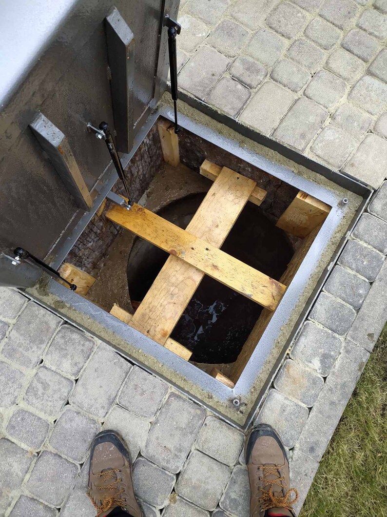 Outdoor Hatch Door for Pavement and Sidewalk Invisible Floor Access ...